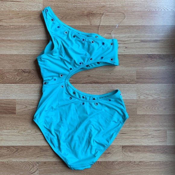 Jessica Simpson | Swim | Jessica Simpson One Piece Cut Out Swimsuit Sz ...